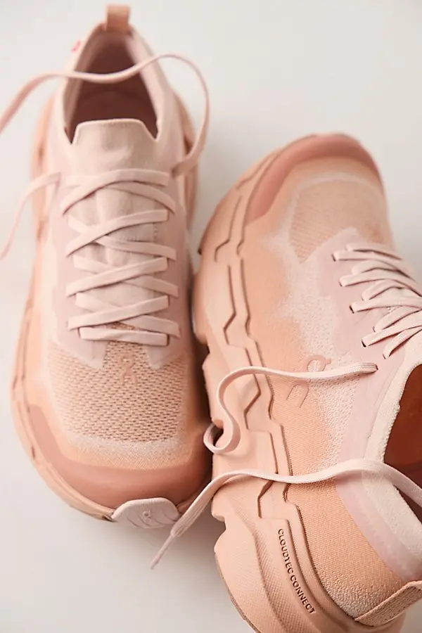 On Cloudsoma Trail Running Sneakers