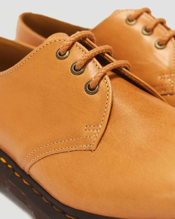 Dr. Martens 1461 3 Eye Shoe Veg Luxe