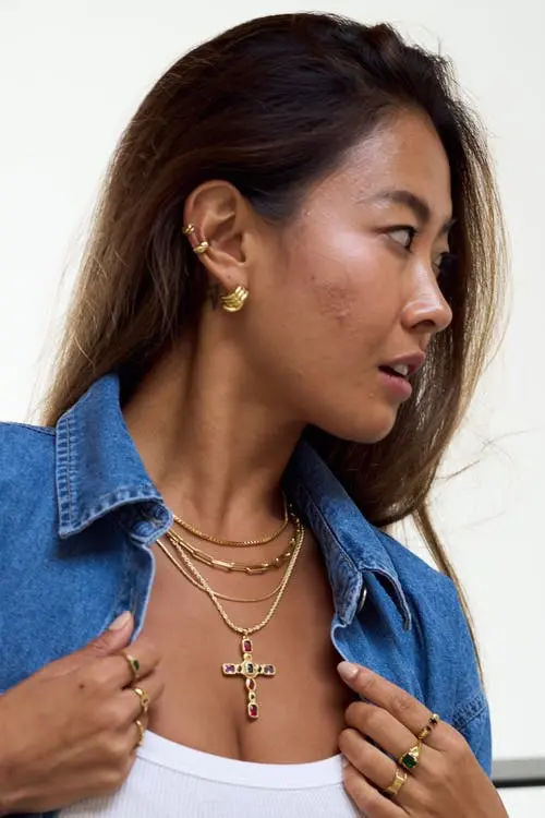 BEADS BY TARA Dallas Statement Cross Necklace