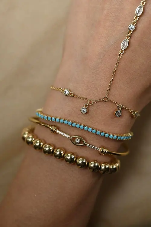 BEADS BY TARA Yaz Bangle Bracelet With White Topaz
