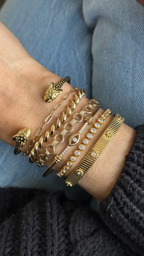 BEADS BY TARA Yaz Bangle Bracelet With White Topaz