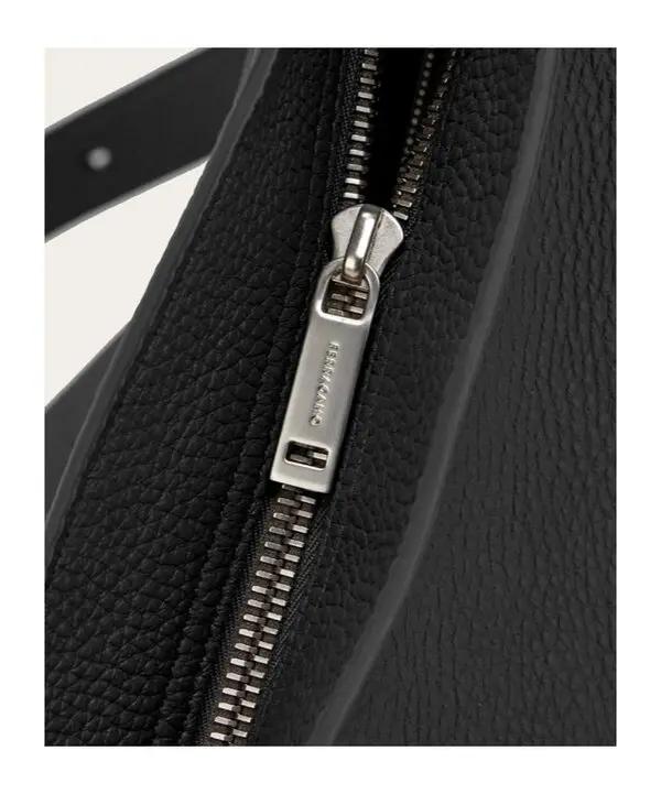 FERRAGAMO Shoulder Bag