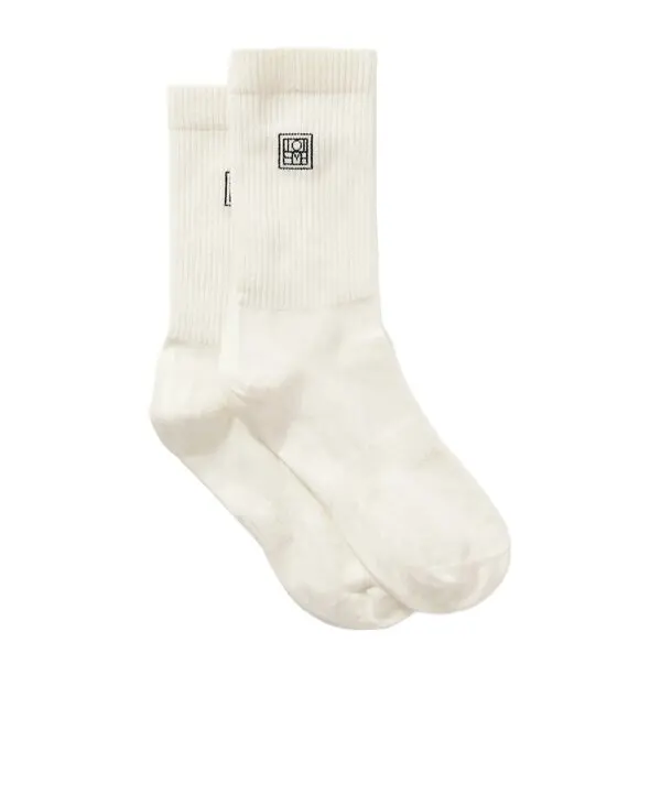 TOTEME Logo-intarsia Ribbed-knit Socks - White
