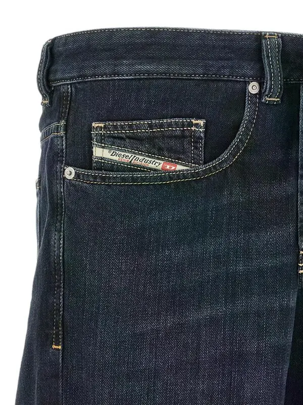 DIESEL® 2001 D-macro Jeans