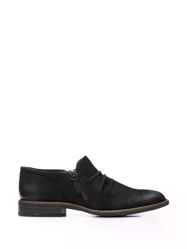 Clarks Camzin Pace Leather Loafers - Black