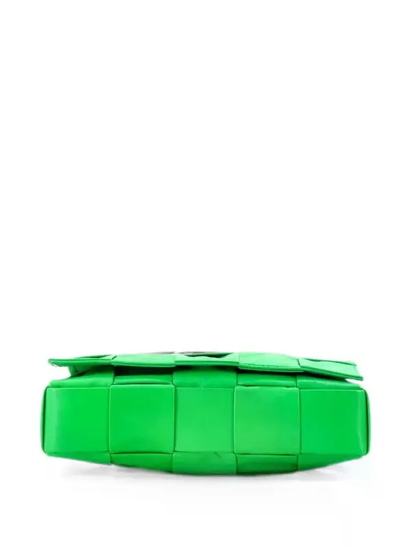 Bottega Veneta Cassette Maxi Intrecciato Leather Crossbody Bag - Green