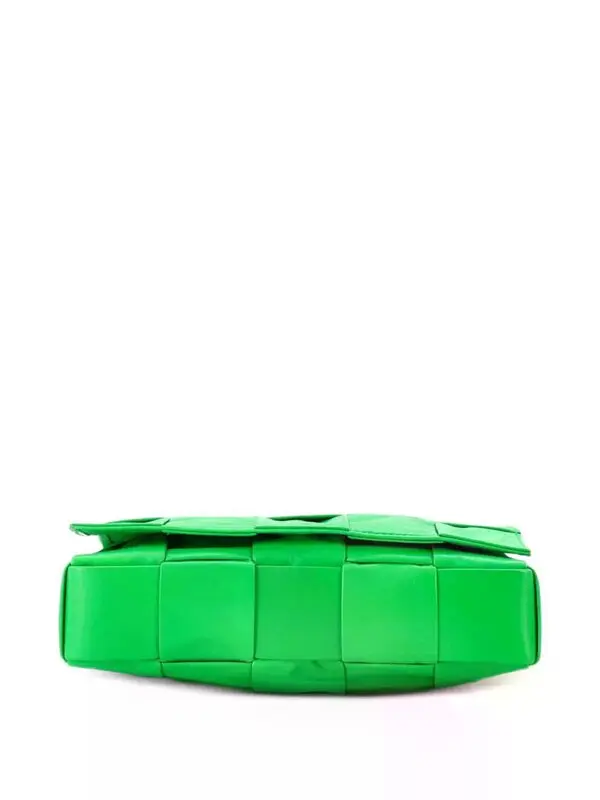 Bottega Veneta Cassette Maxi Intrecciato Leather Crossbody Bag - Green