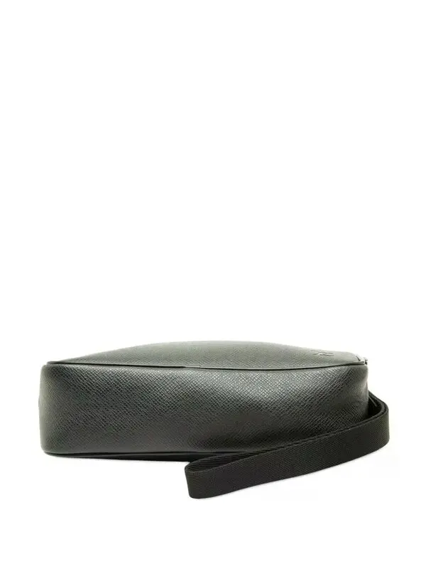 LOUIS VUITTON 2004 Taiga Pochette Kaluga Clutch Bag