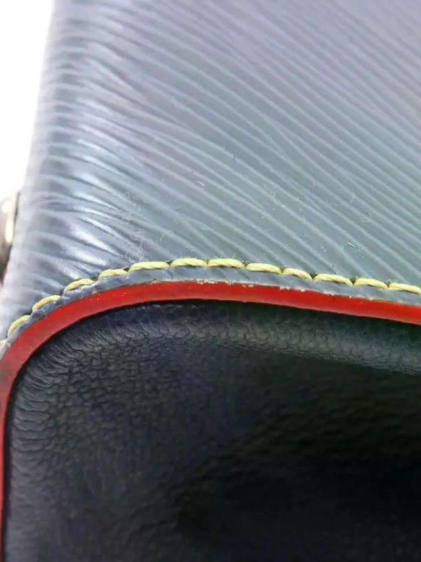 LOUIS VUITTON 2017 Epi Twist Satchel - Blue