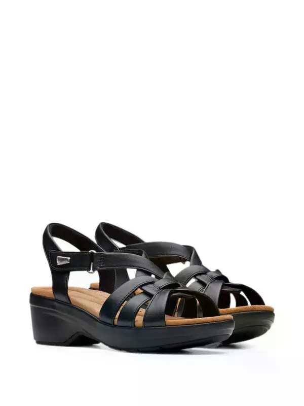 Clarks Tuleah Cross Leather Sandals