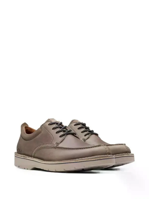 Clarks Eastridge Moc Leather Derby Shoes