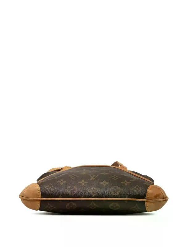 LOUIS VUITTON 2004 Monogram Coussin Gm Shoulder Bag
