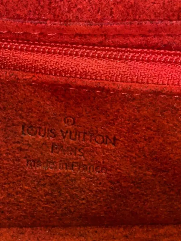 LOUIS VUITTON Monogram Vernis Satchel - Red