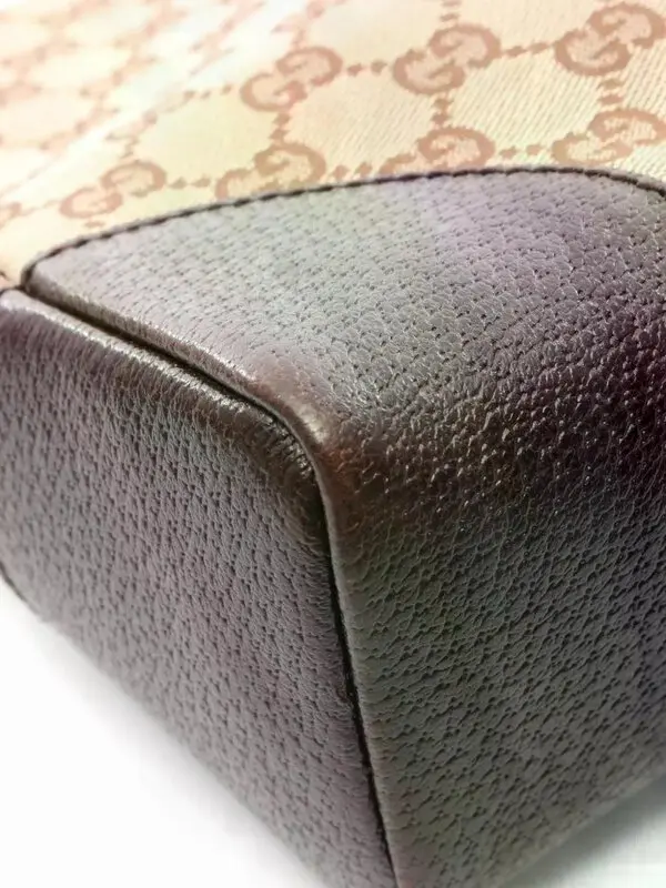Gucci 2000s Gg Canvas Cross Body Bag