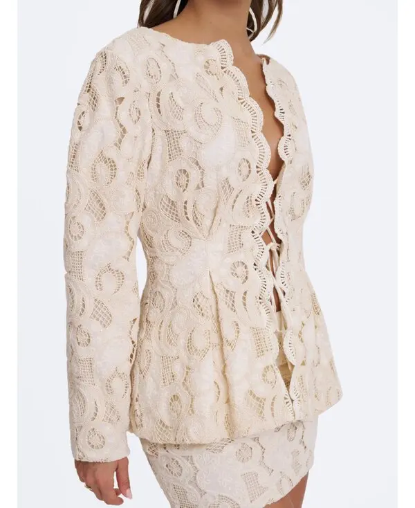 MISS CIRCLE NEW YORK Wenley Cotton Lace Puff Sleeve Cinched Top