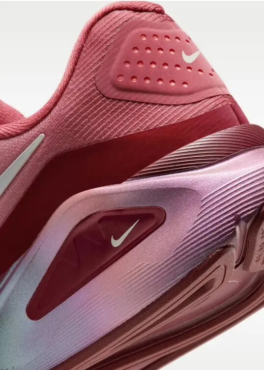 Nike Structure 26 Sneakers