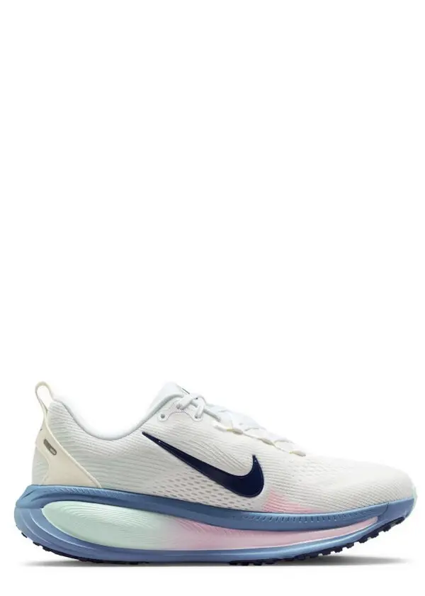 Nike Vomero 18 Sneakers - White