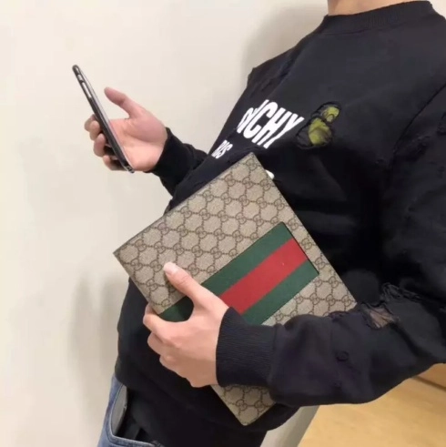 Gucci Web Gg Supreme Wash Bag
