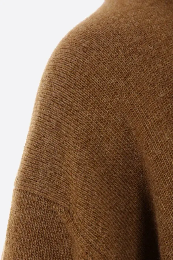 Plan C Long-sleeved Scarf Collar Knitted Shirt