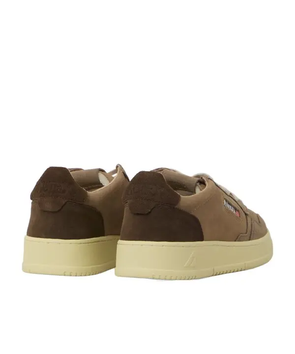 AUTRY Medalist Suede Sneakers - Nude