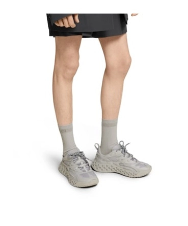 Gucci 3d Effect Interlocking G Sneakers - Grey