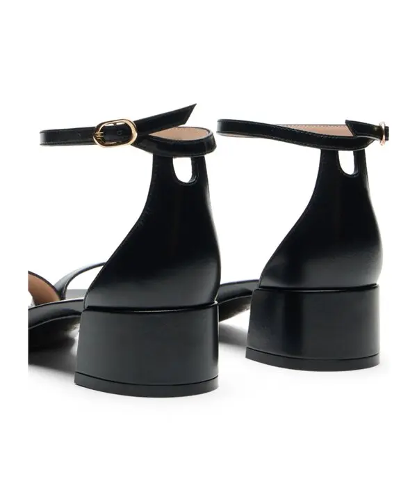 STUART WEITZMAN Nudist Block