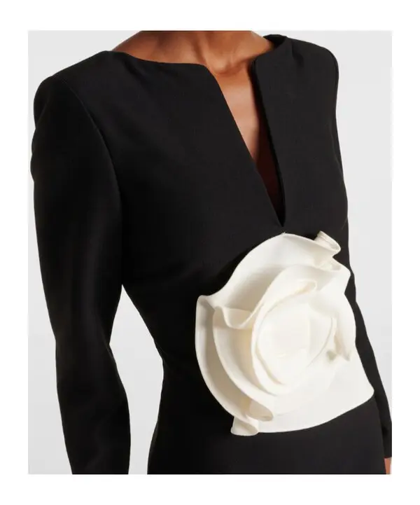 Roland Mouret Floral Appliqué Crêpe Gown - Black