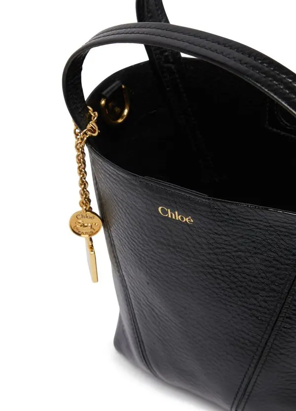 Chloé Logo Shoulder Bag