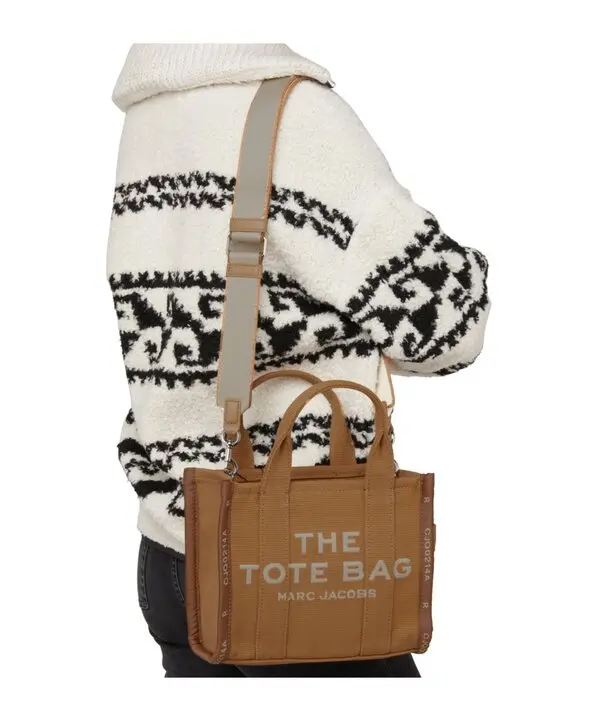 Marc Jacobs Logo Shoulder Bag