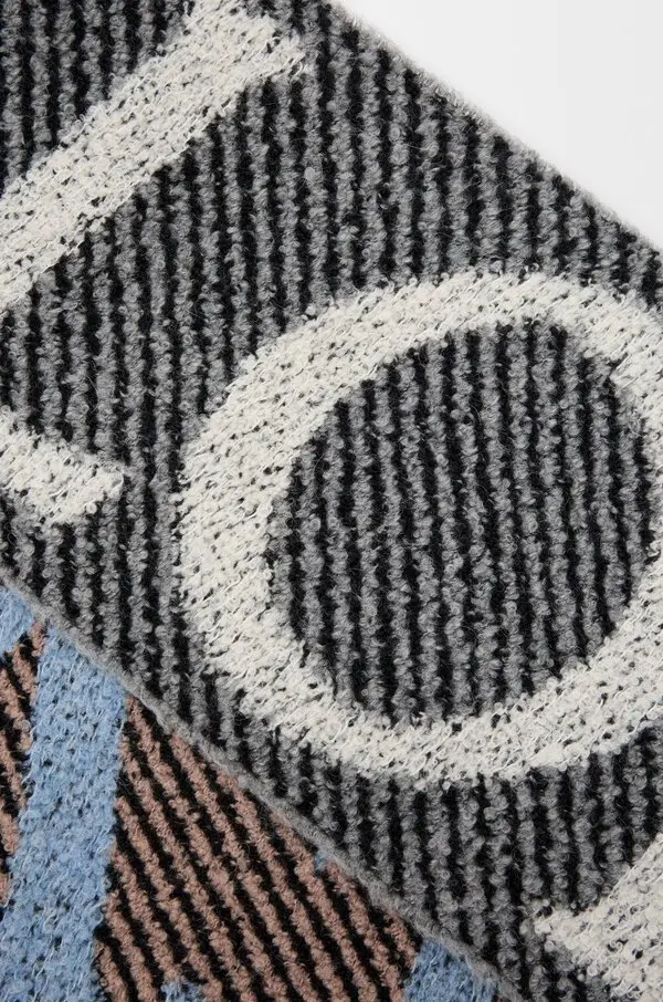 Loewe Logo Jacquard Fringed Edge Scarf