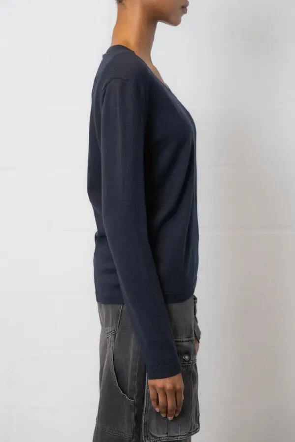 Avant Toi V-neck Long-sleeved Sweater