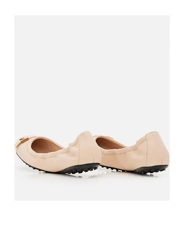 TOD'S Logo Plaque Round Toe Flat Shoes