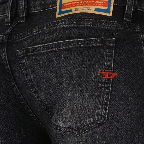 DIESEL® Logo-patch Distressed Jeans