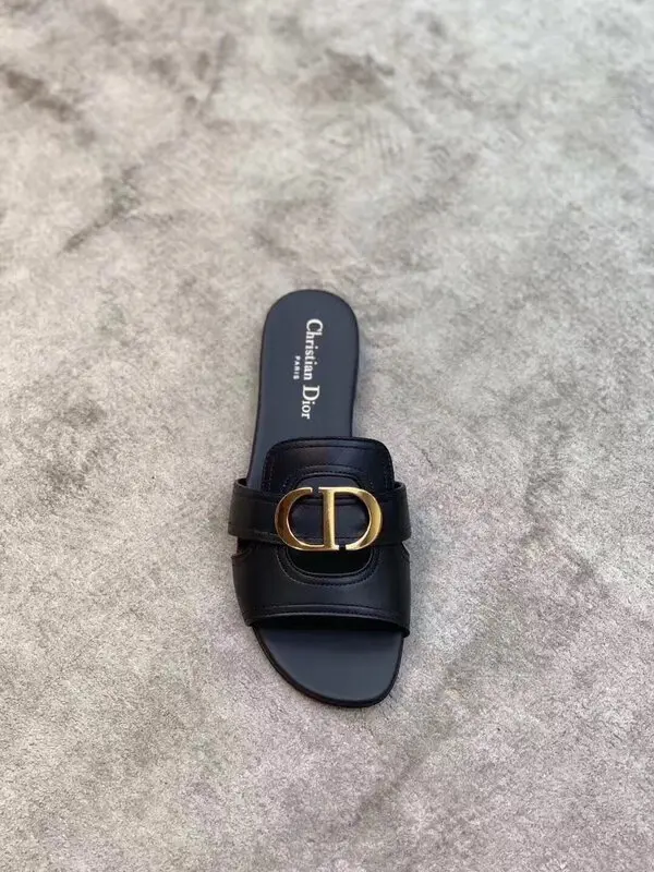 Dior 30 Montaigne Slide