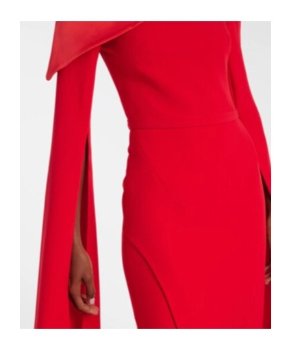 SAFIYAA LONDON Rinoa Caped Crépe Gown