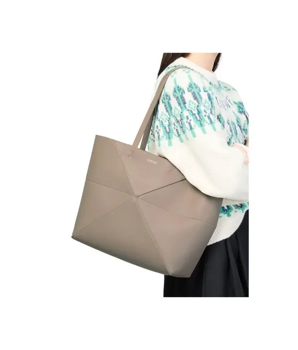 Loewe Medium-sized Horizontally Folding Handbag