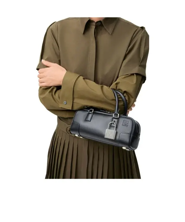Loewe Amazona 23 Cropped Bag In Shiny Calfskin - Black