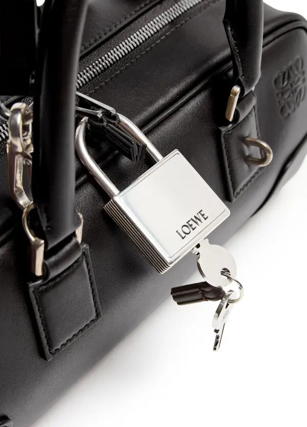 Loewe Amazona 23 Cropped Bag In Shiny Calfskin - Black
