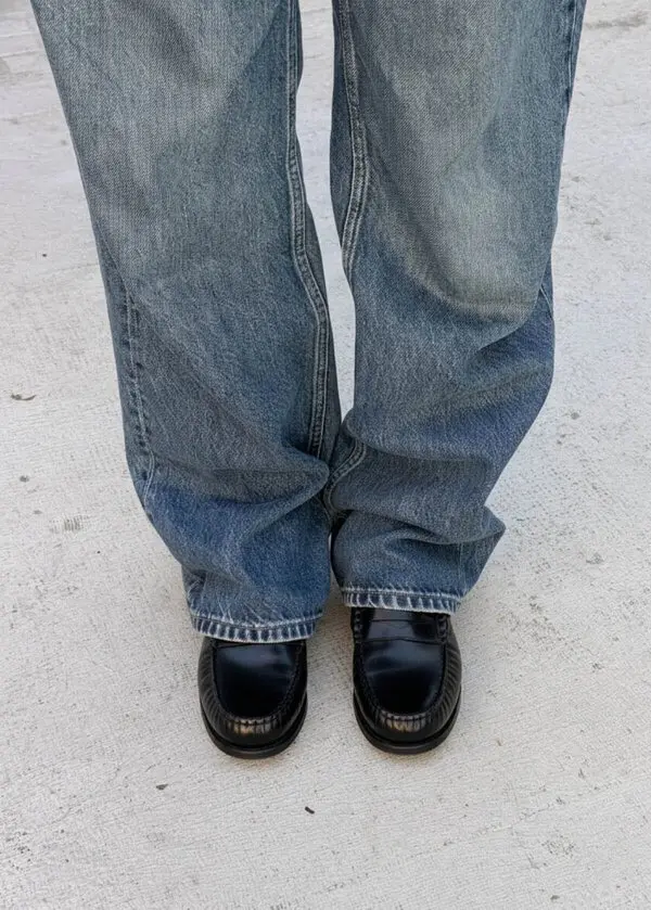 ALOHAS Rivet Leather Loafers