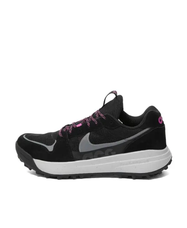 Nike Lowcate Sneakers