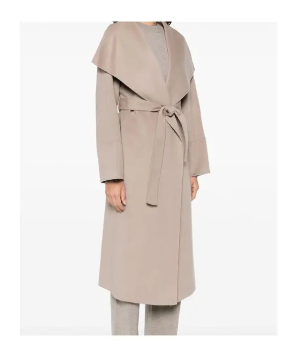 Soft Goat Long-sleeved Coat