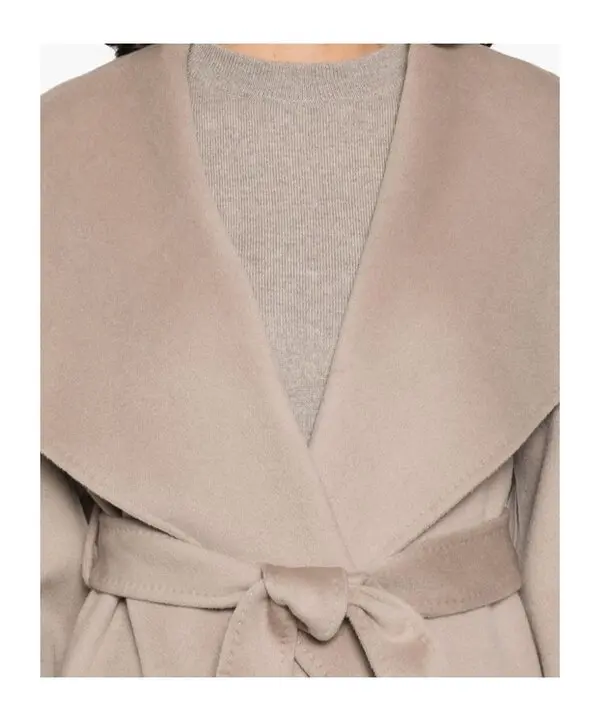 Soft Goat Long-sleeved Coat