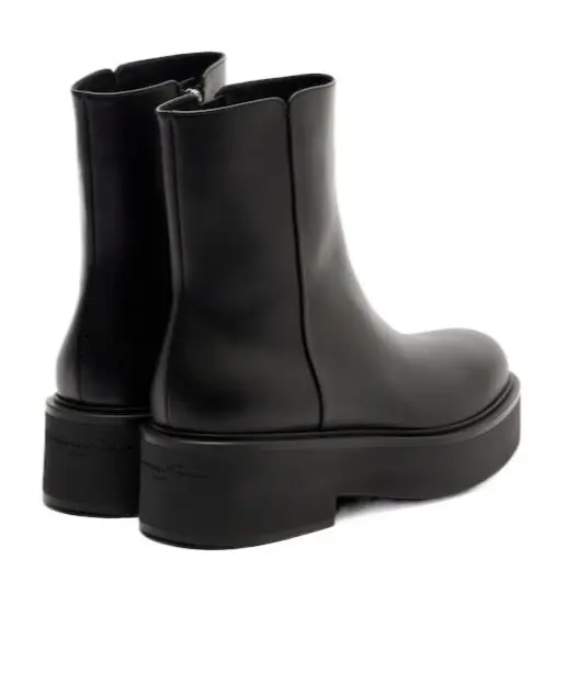 GIANVITO ROSSI Solid Color Ankle Boots