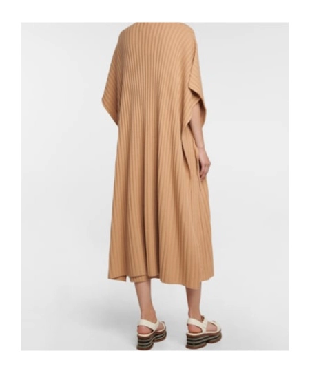 Gabriela Hearst Wool And Cashmere Capes