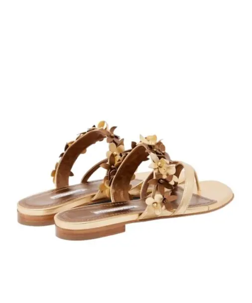 Manolo Blahnik Elegant Cross-strap Versatile Sandals