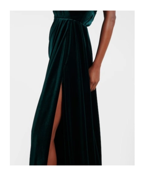Monique Lhuillier One-shoulder Velvet Gown
