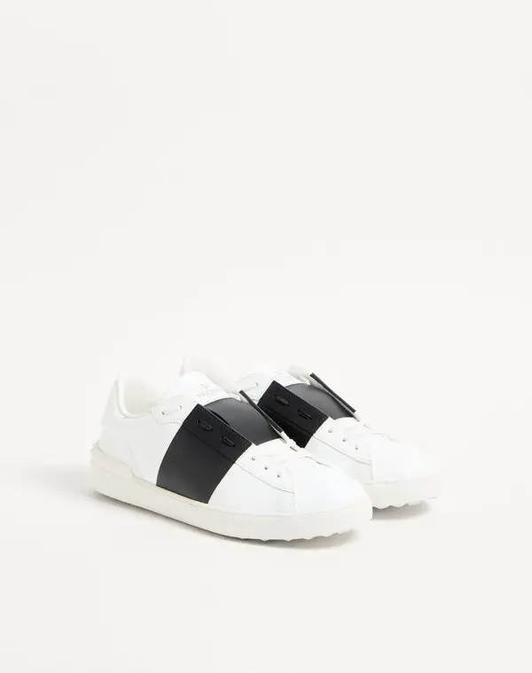 Valentino Garavani Round-toe Sneakers