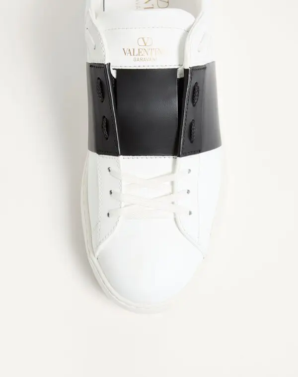 Valentino Garavani Round-toe Sneakers