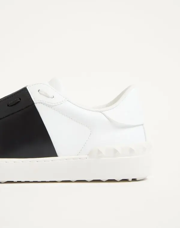 Valentino Garavani Round-toe Sneakers