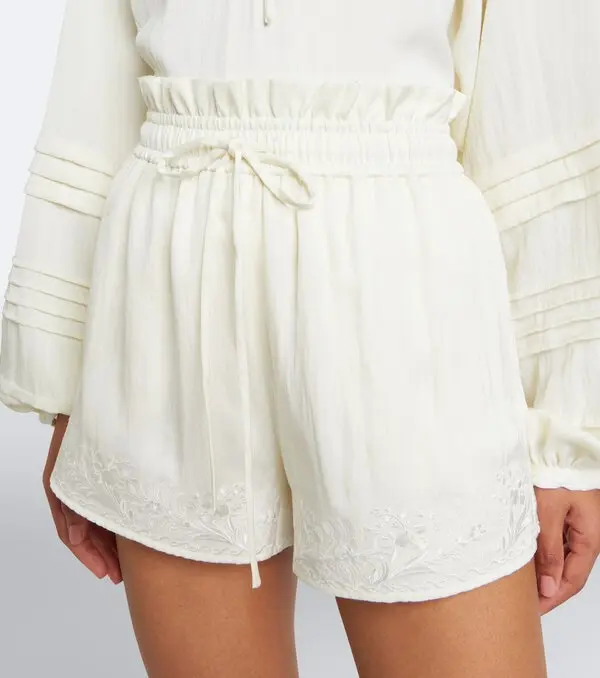 XU ZHI Floral Embroidered Shorts